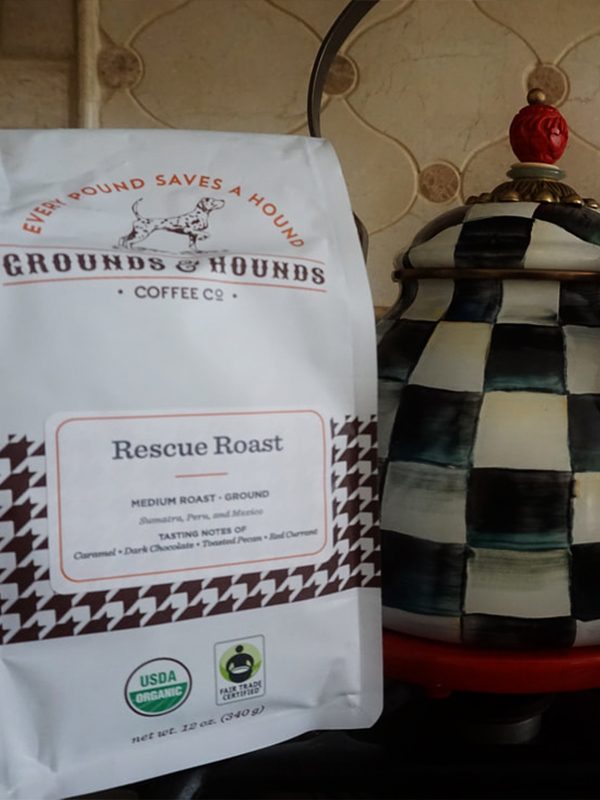 Grounds and Hounds Coffee - Two Adorable Labs