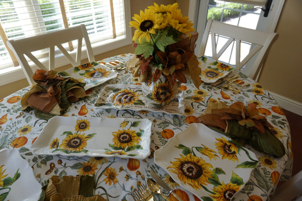 My "September Sunflower" Table - Two Adorable Labs